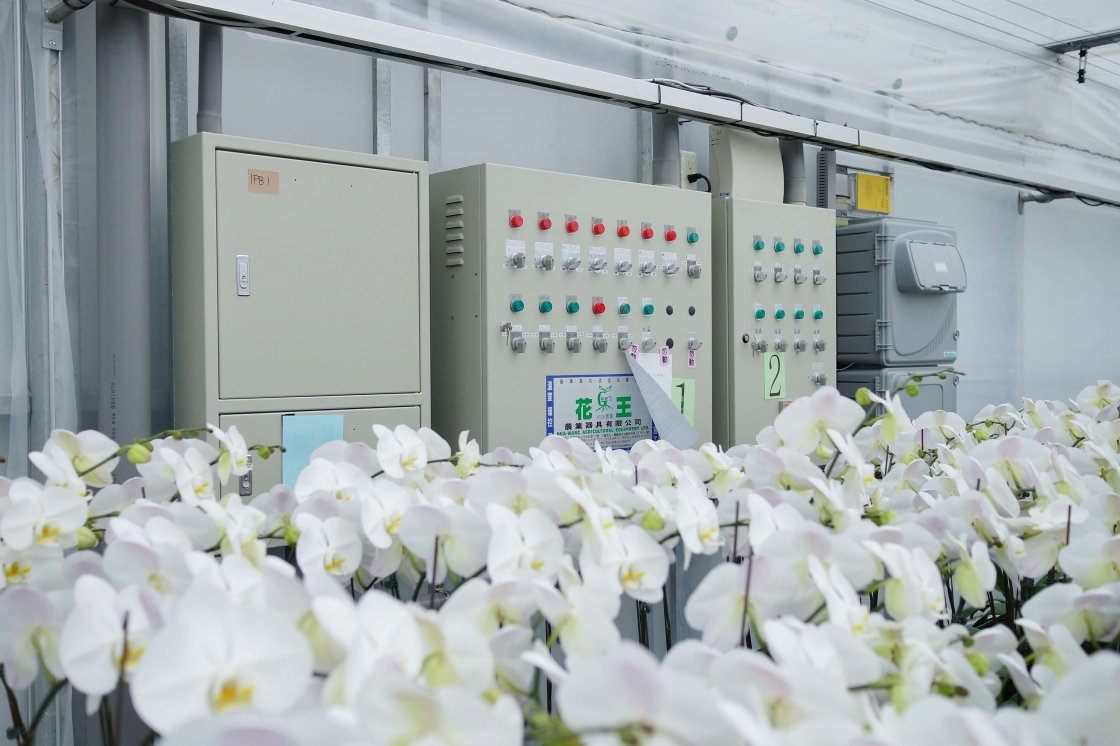 Microcomputer Control System-HUA-WANG Agricultural Equipment LTD.